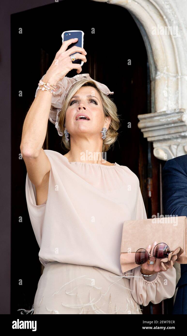 King Willem-Alexander and Queen Maxima visiting the OGMA Industría ...