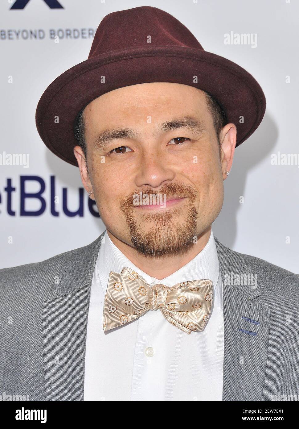 DJ Hapa arrives at Jessie Tyler Ferguson's 'Tie The Knot' 5 Year ...