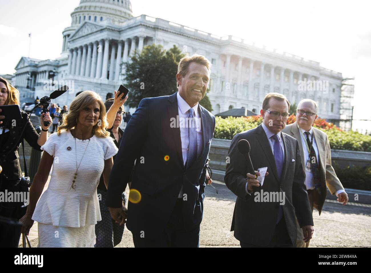 UNITED STATES - OCTOBER 24: Sen. Jeff Flake, R-Ariz., and his wife ...
