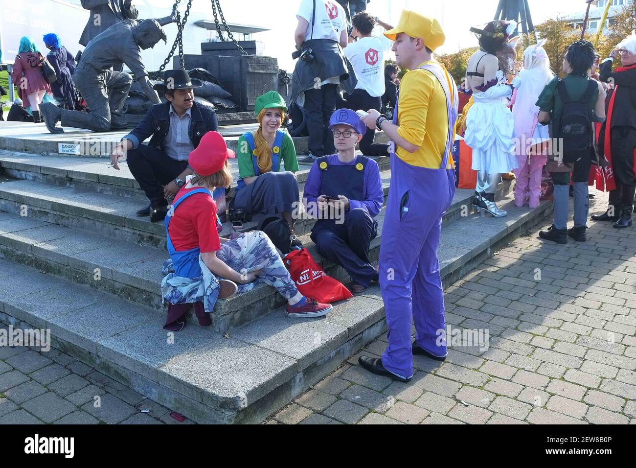 Comic Con fans of Super Mario arrive on 27th October 2017 for the first ...