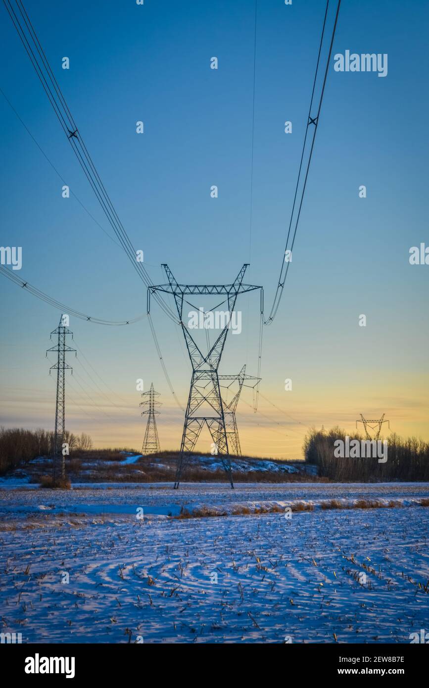Electricity transmission towers hi-res stock photography and images - Alamy