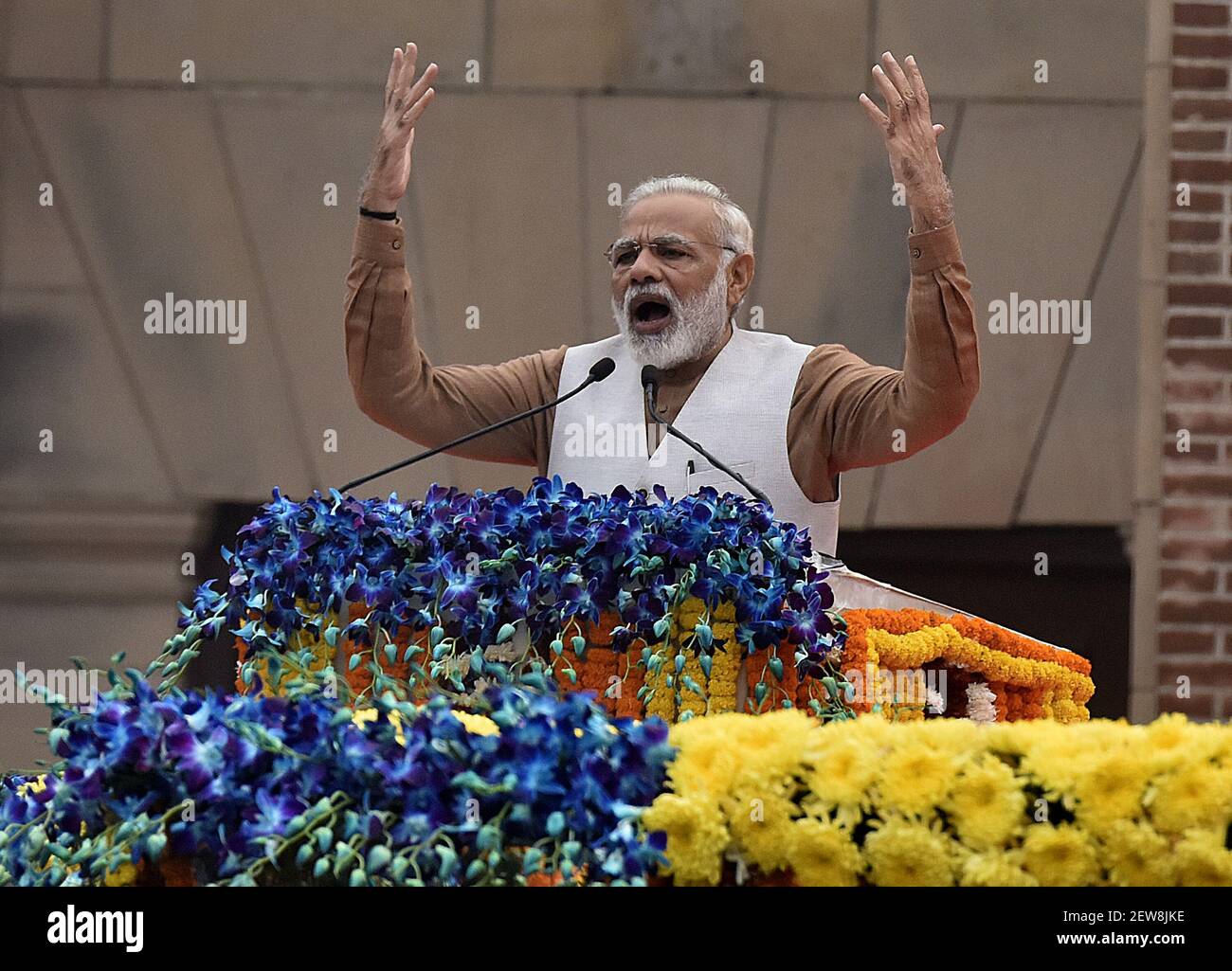 Prime Minister Narendra Modi addresses the crowd during the flagging ...