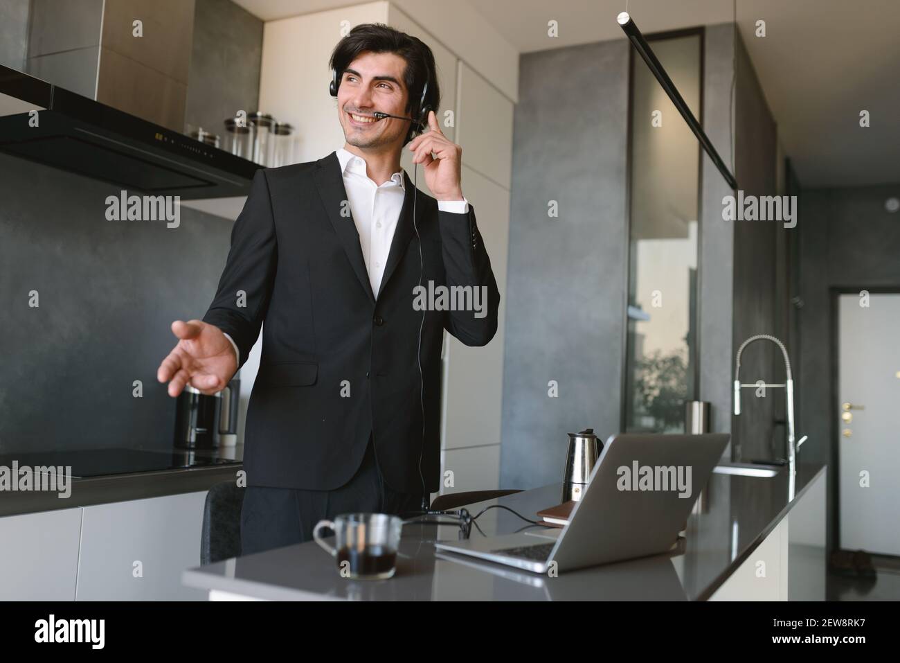 Teleworker hi-res stock photography and images - Alamy