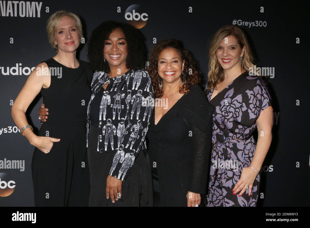 Betsy Beers, Shonda Rhimes, Debbie Allen, Krista Vernoff at the "Grey's ...