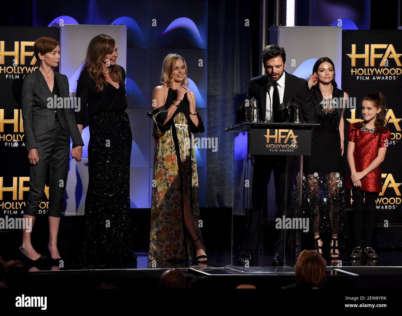 BEVERLY HILLS - NOVEMBER 5: (L-R) Honorees Julianne Nicholson, Allison ...
