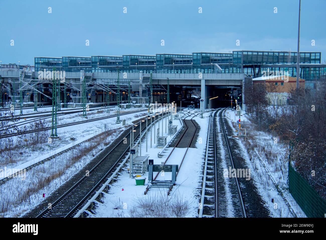 S bahn train running on snowy train tracks in Schoneberg Berlin Stock ...