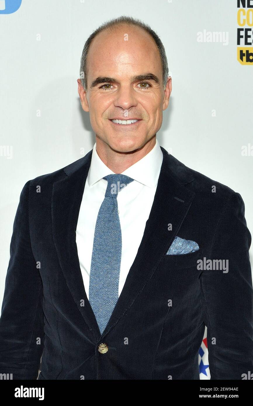 NEW YORK - NOVEMBER 7: Actor Michael Kelly attends the Stand Up For ...