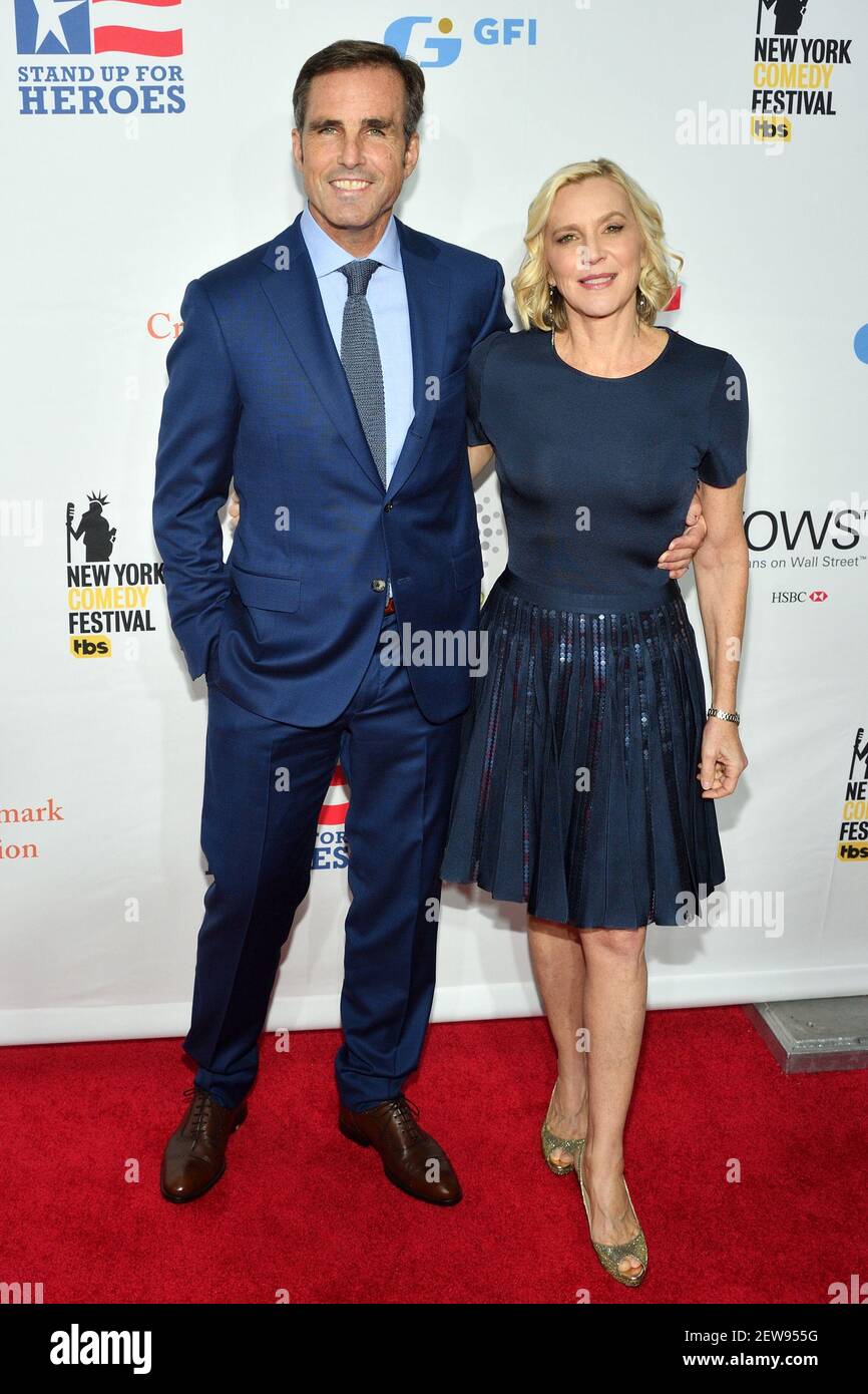 NEW YORK - NOVEMBER 7: L-R: TV journalist Bob Woodruff and Lee Woodruff ...