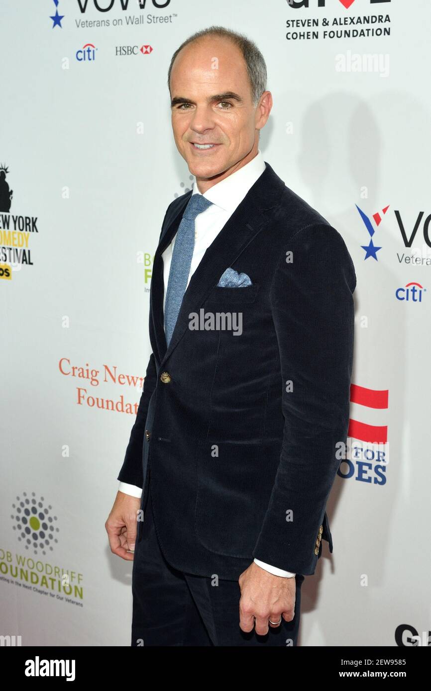 NEW YORK - NOVEMBER 7: Actor Michael Kelly attends the Stand Up For ...