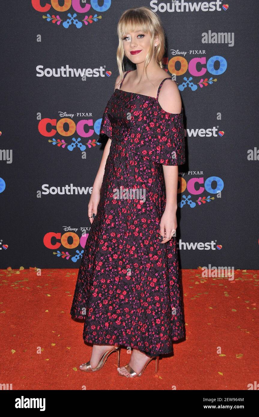 DeVore Ledridge arrives at Disney Pixar's "Coco" Los Angeles Premiere ...