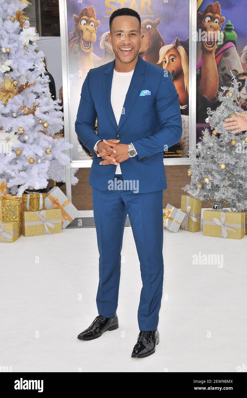 DeVon Franklin arrives at "The Star" Los Angeles Premiere held at the ...