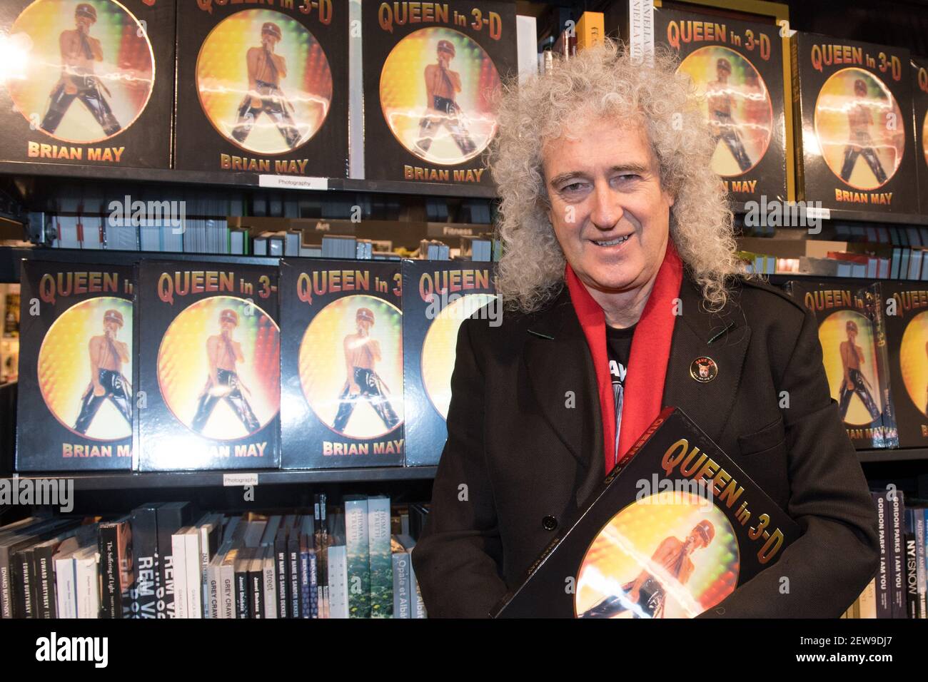 Brian May visits The American Book Center in Amsterdam promoting his ...