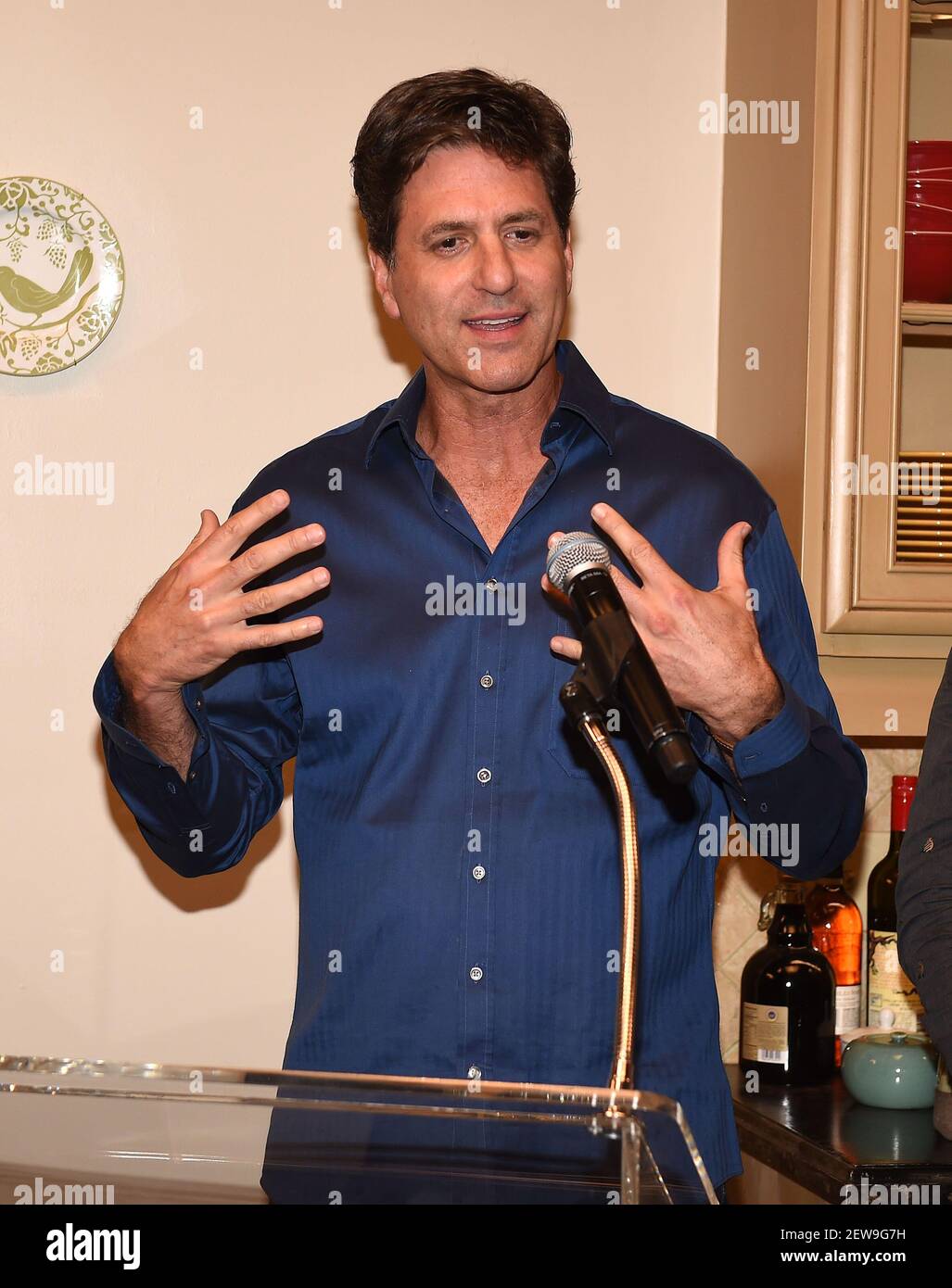 LOS ANGELES - NOVEMBER 15: Executive Producer Steve Levitan celebrates ...