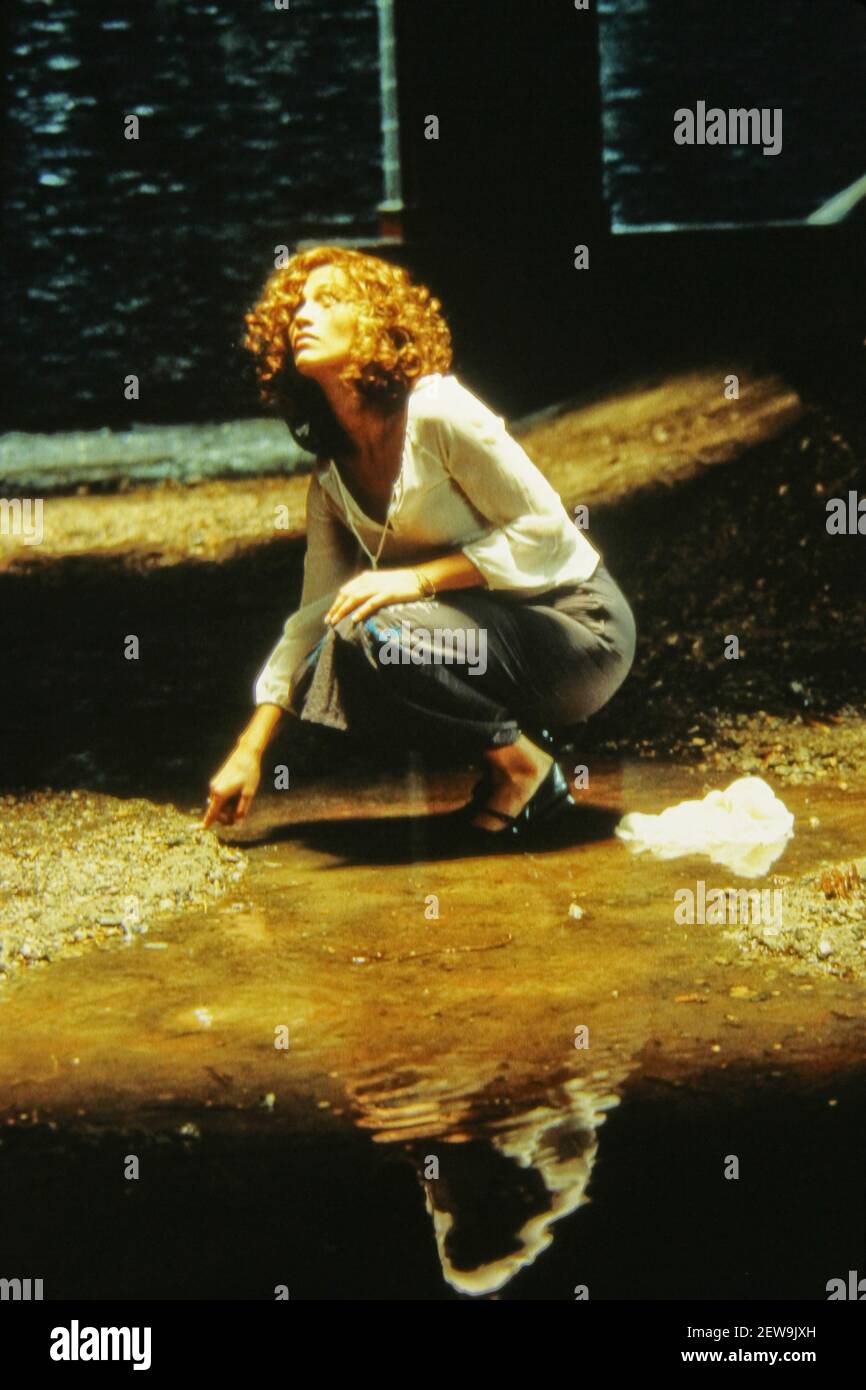 Jennifer Lopez, "The Cell" (2000) New Line Cinema . Photo Credit: L ...