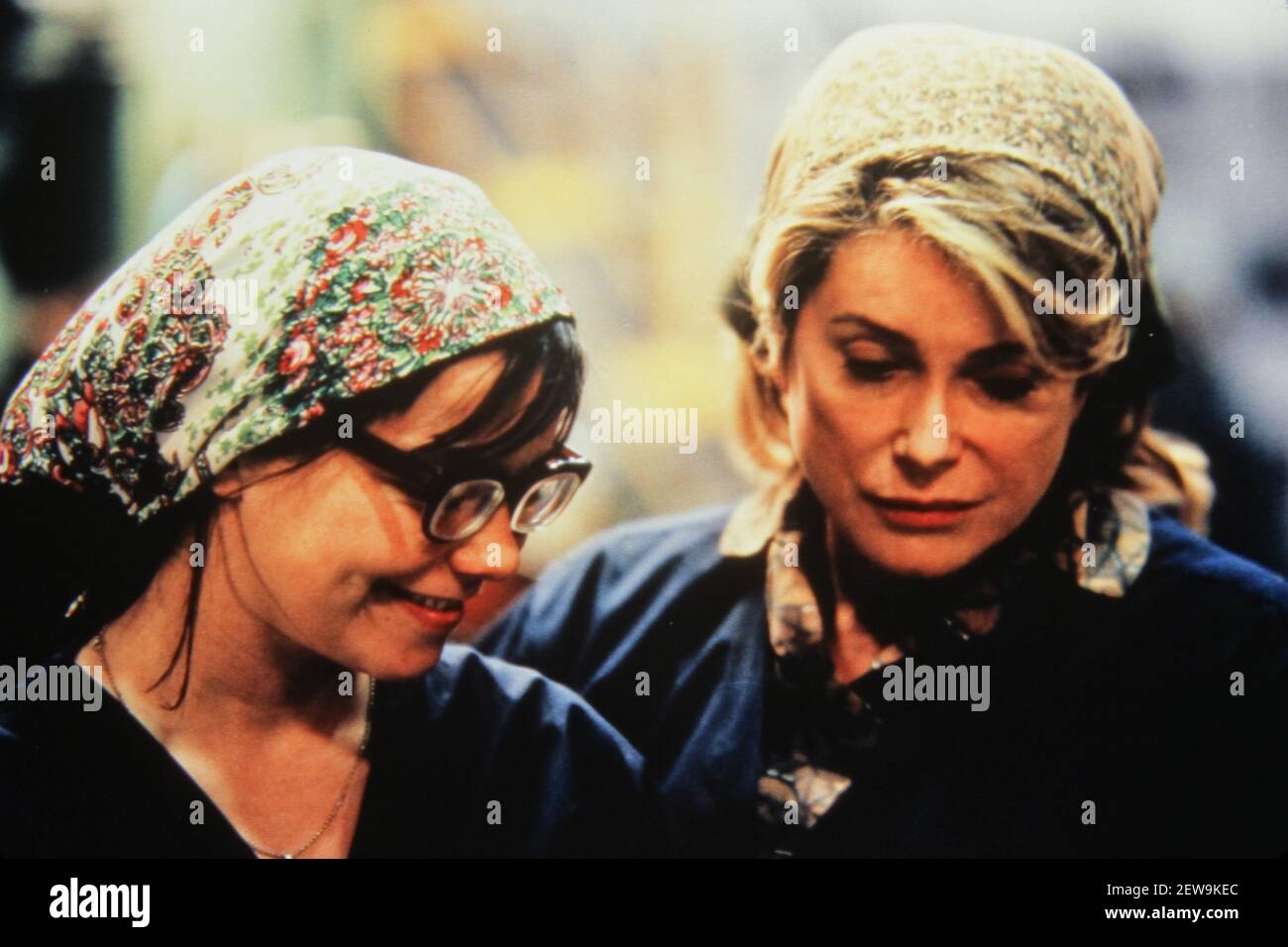 Catherine Deneuve, Björk, "Dancer In The Dark" (2000) Fine Line ...