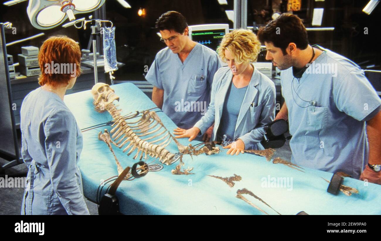 Elisabeth Shue, Josh Brolin, Kim Dickens, Greg Grunberg, "Hollow Man ...