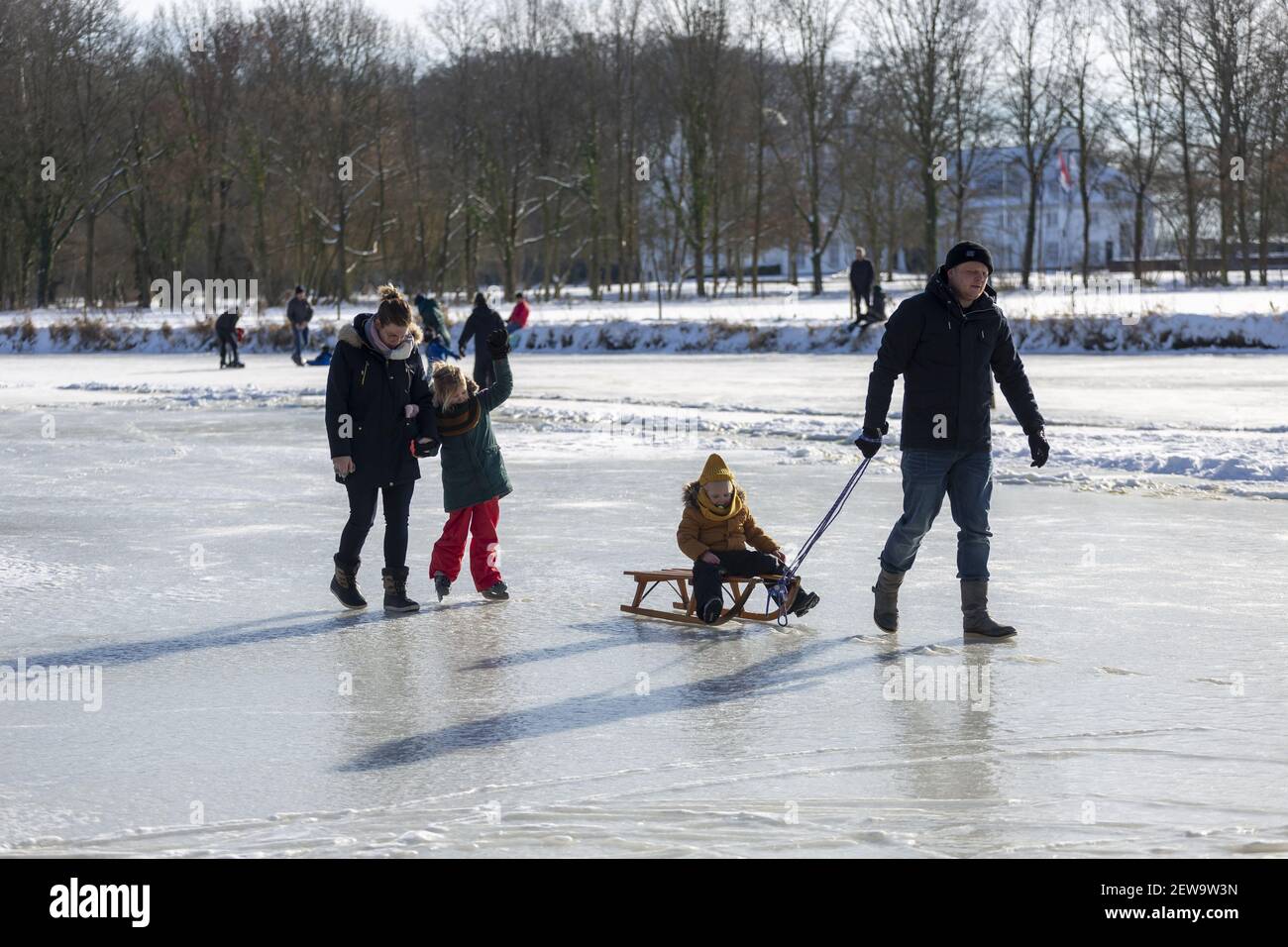 Father kids enjoy sleigh hi-res stock photography and images - Alamy