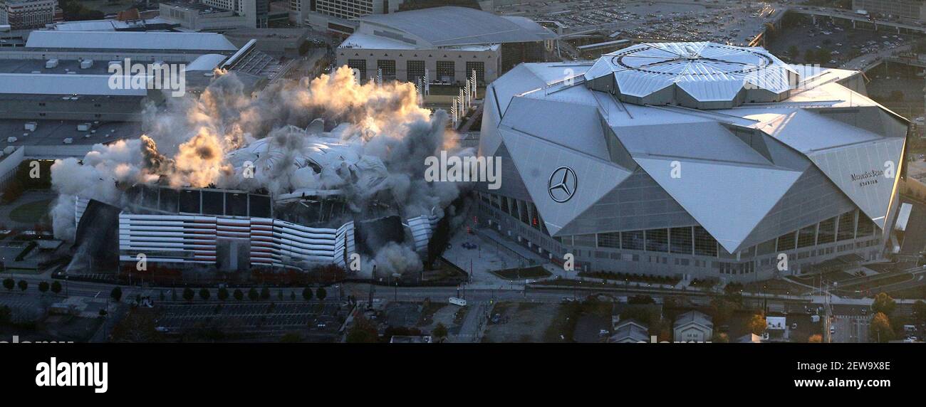 The Georgia Dome comes crumbling down in a ball of dust on Monday, Nov ...