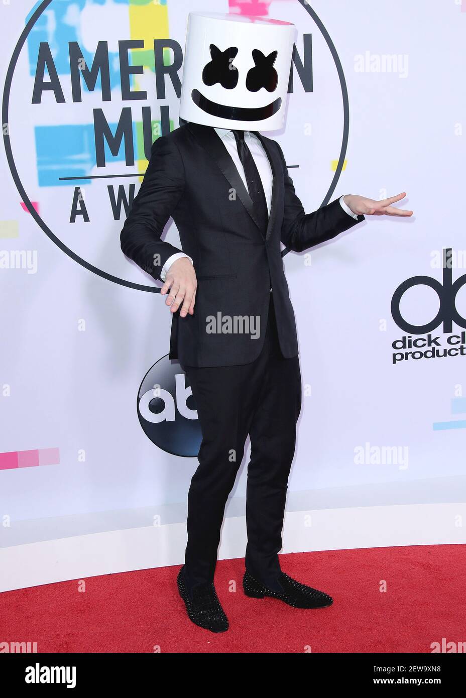 LOS ANGELES, CA - NOVEMBER 19: Marshmello at the 2017 American Music ...