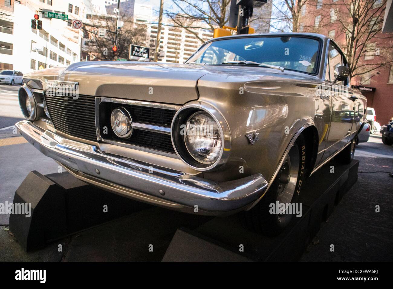 Atlanta, Ga USA - 03 07 20: Downtown Atlanta Georgia plymouth car on ...