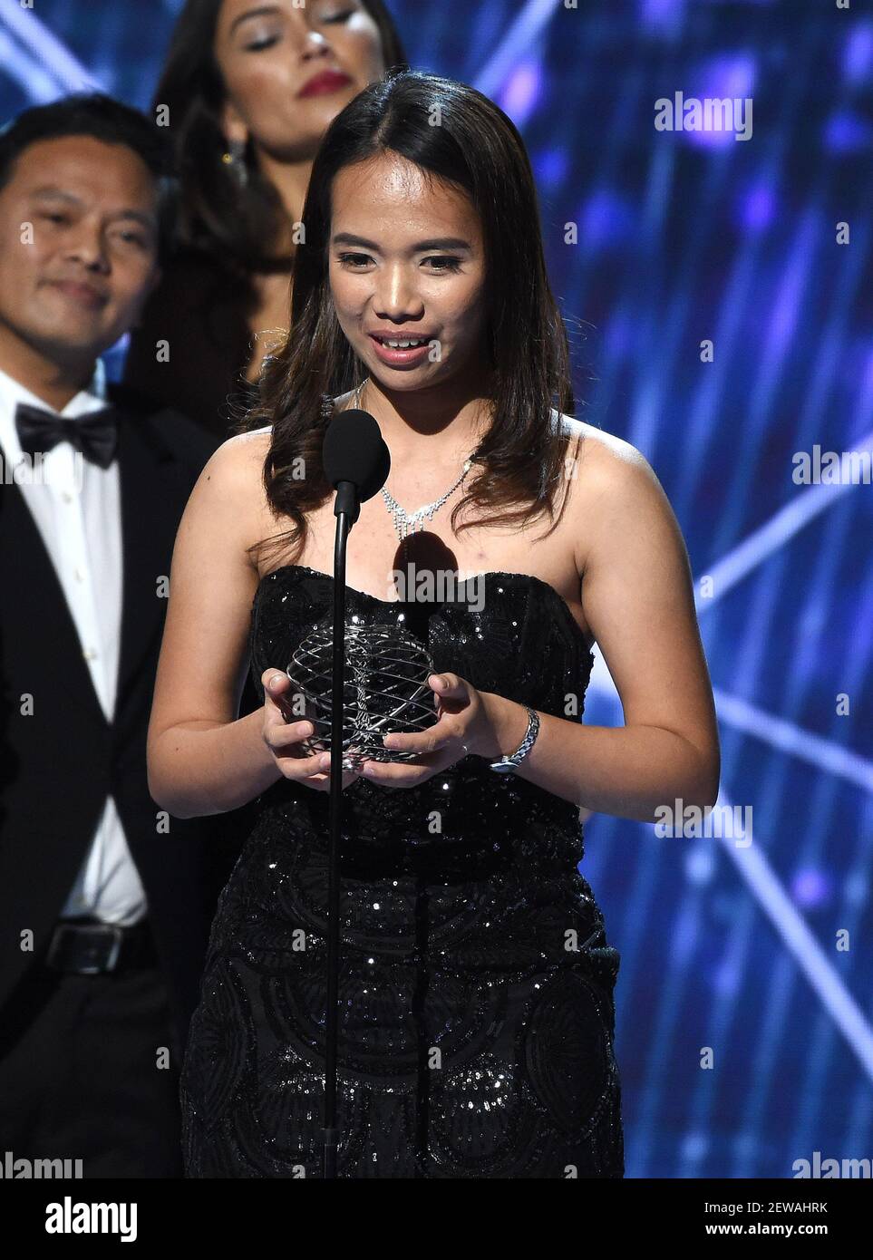 MOUNTAIN VIEW, CA - DECEMBER 3: Breakthrough Junior Prize winner ...
