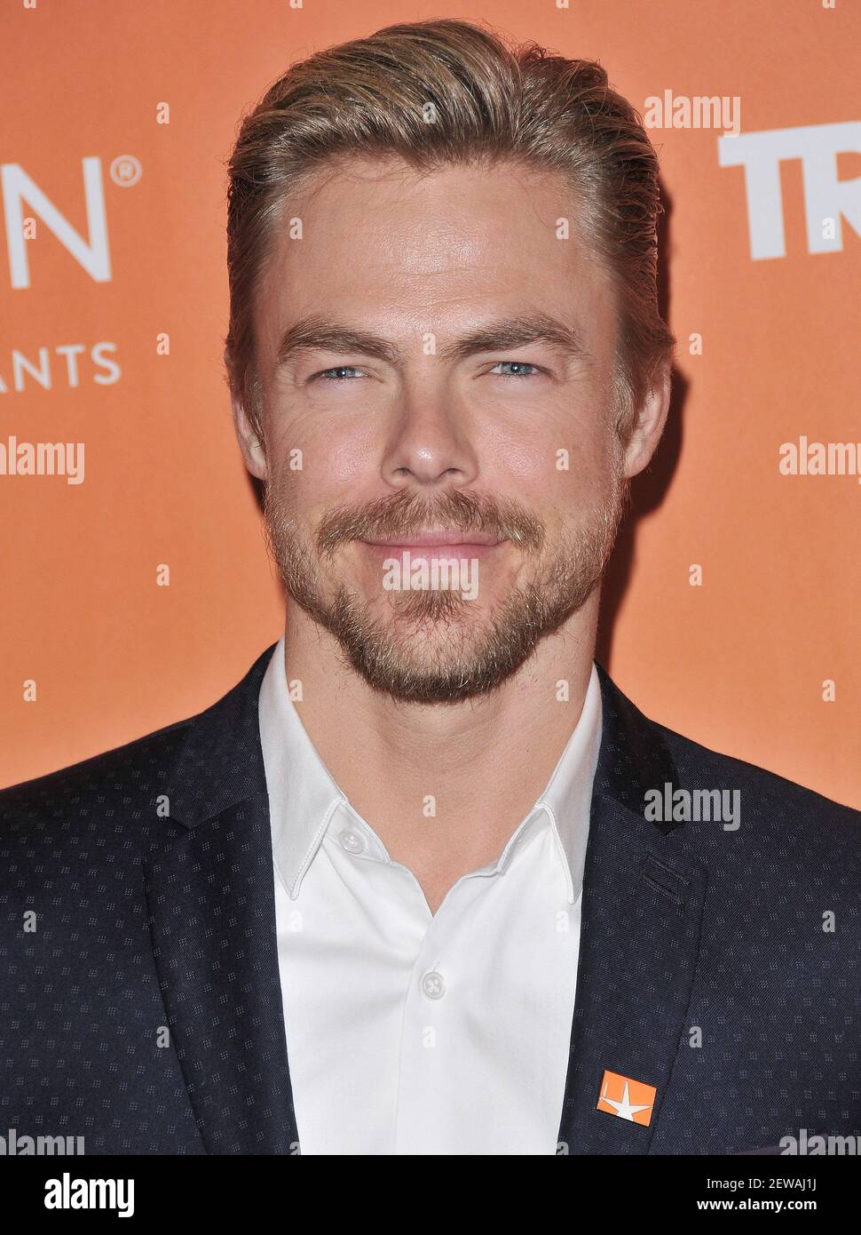 Derek Hough arrives at The Trevor Project's 2017 TrevorLIVE LA Gala ...