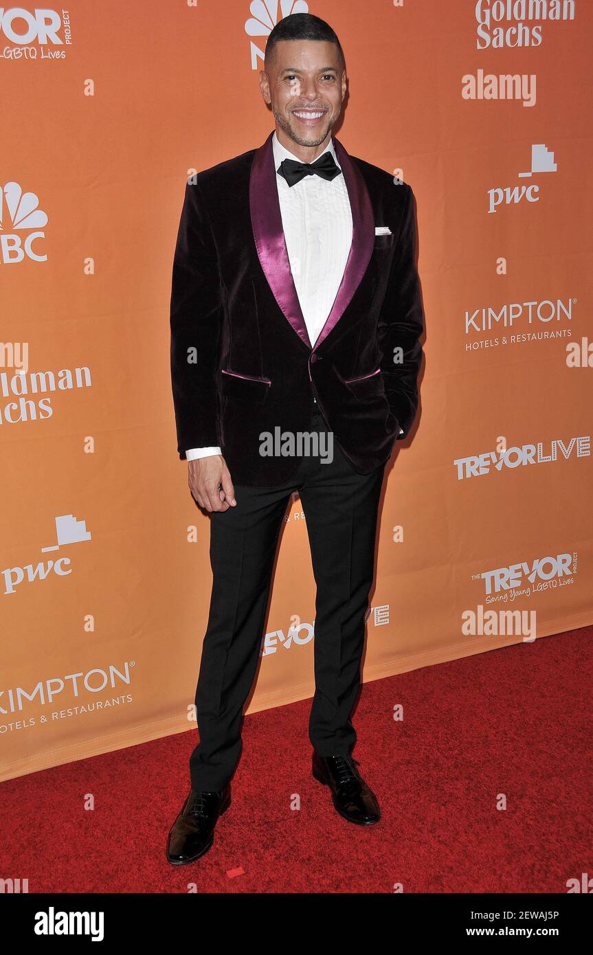 Wilson Cruz arrives at The Trevor Project's 2017 TrevorLIVE LA Gala ...