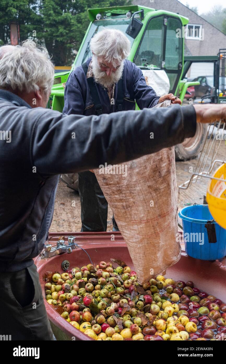 Devon Cider Press High Resolution Stock Photography and Images - Alamy