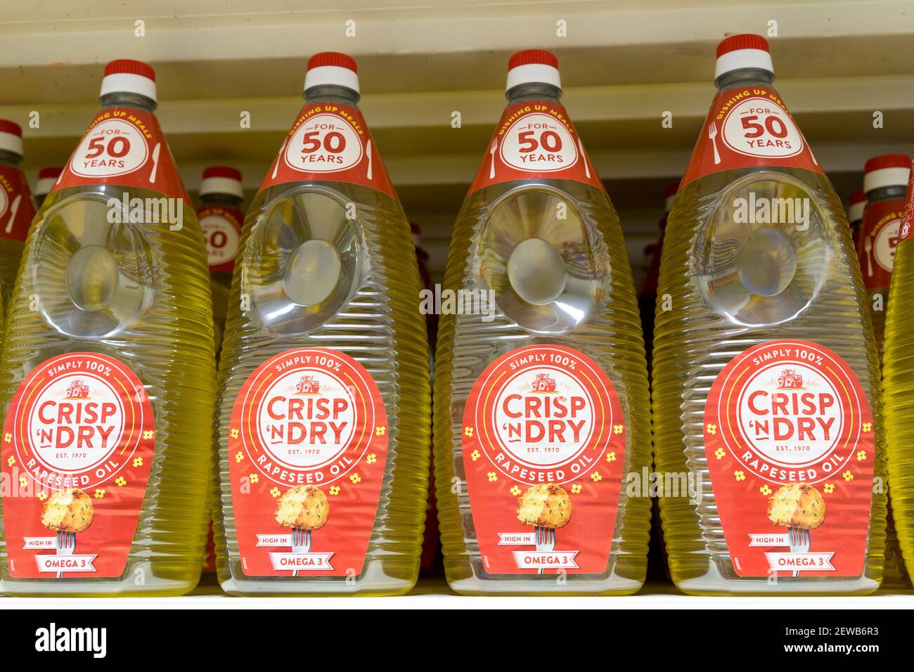 Oil supermarket bottles hi-res stock photography and images - Alamy