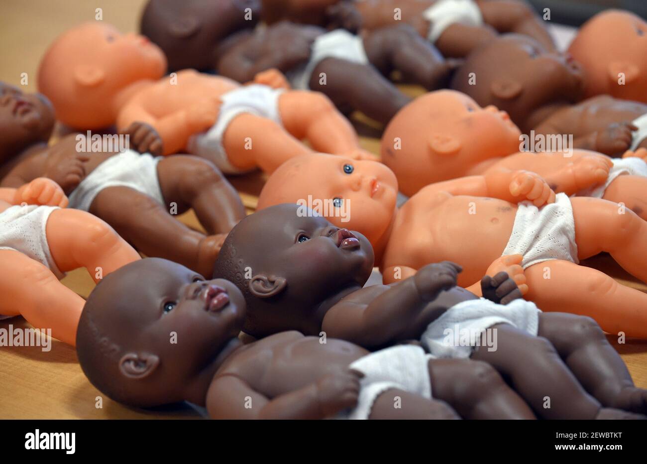 The Mother Goose on the Loose Goslings program uses dolls while the ...