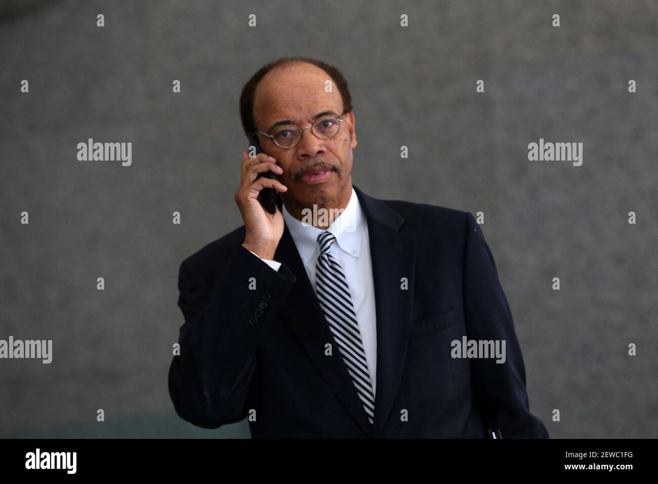 Mel Reynolds leaves the Dirksen U.S. Courthouse in Chicago on July 30 ...