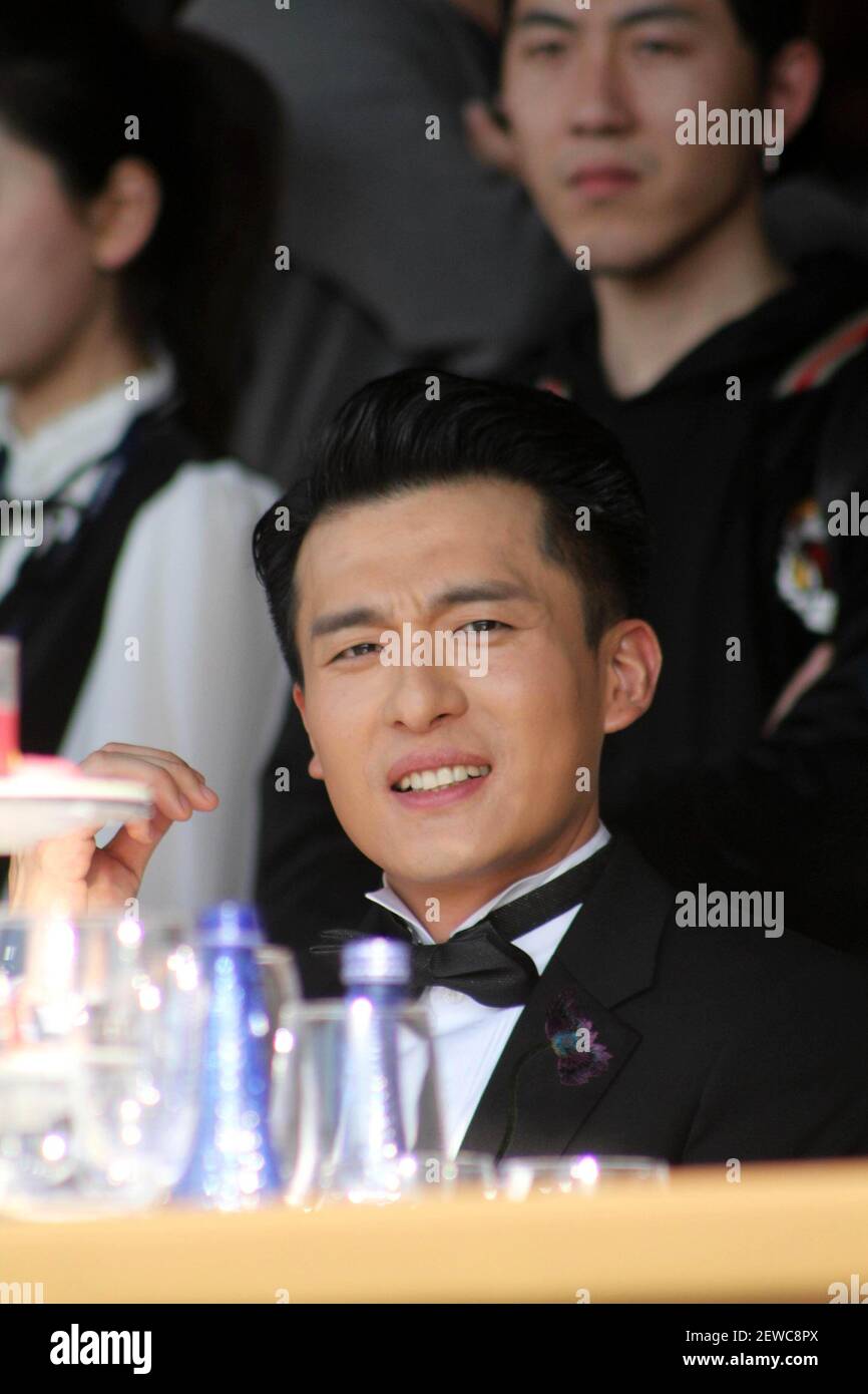 --FILE--Chinese actor Sun Yizhou, also known as Sean Sun, shows off ...