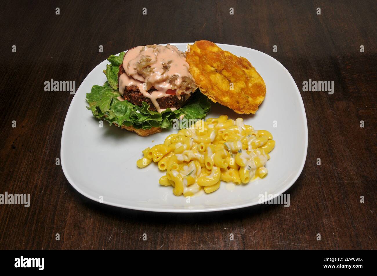 Hamburger fixings hi-res stock photography and images - Alamy