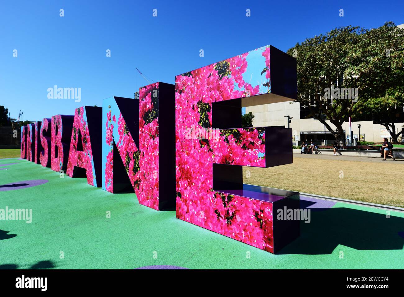 The Brisbane sign - A popular photo site, these large-scale letters ...