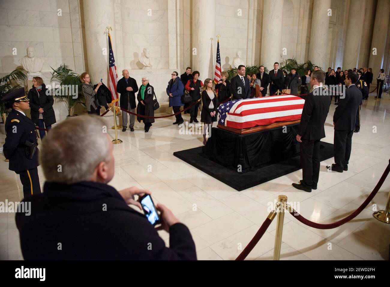 The body of Supreme Court justice Antonin Scalia lies in repose at the ...