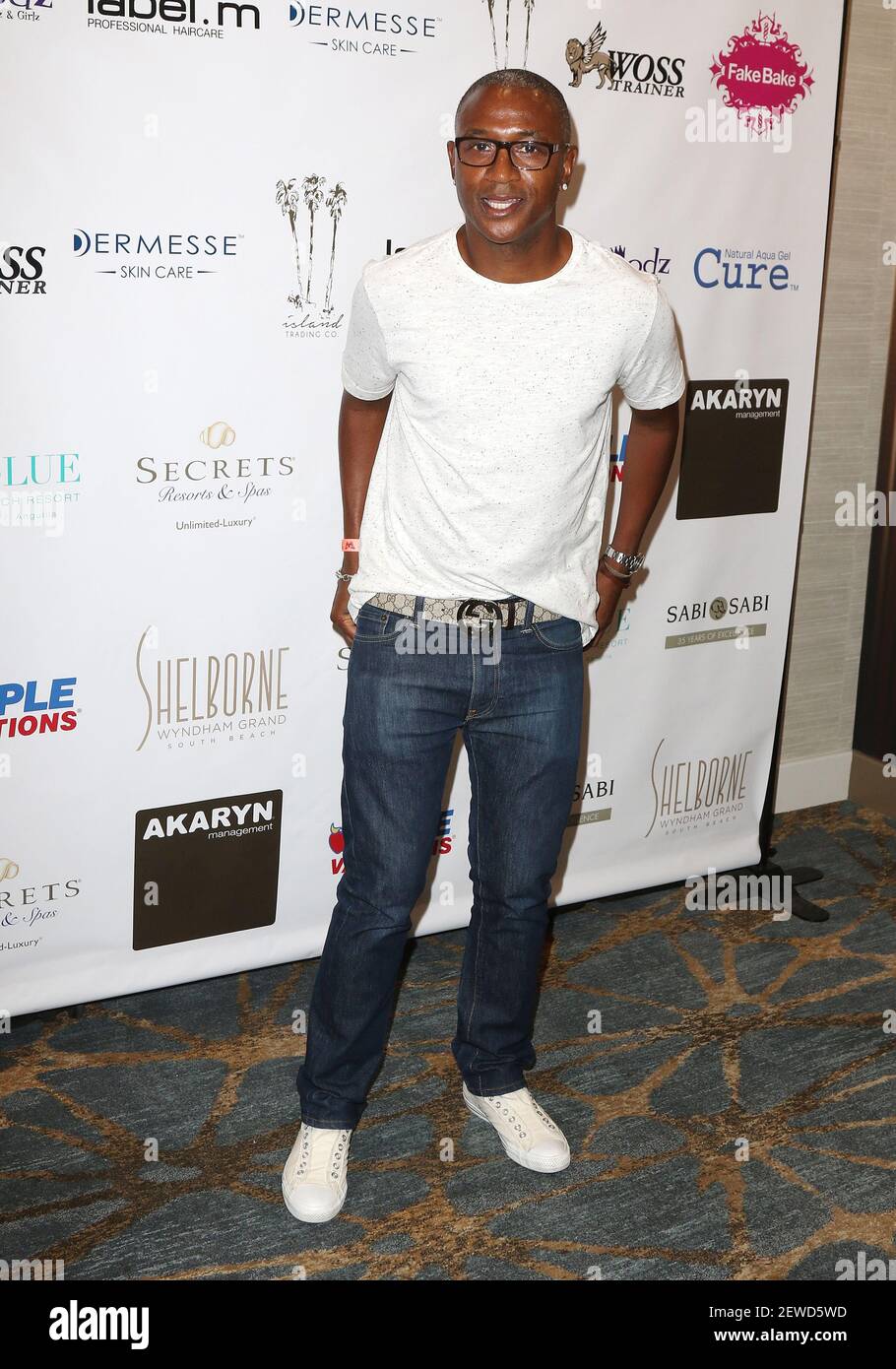 Tommy Davidson at 2016 Red Carpet Style and Beauty Lounge in ...