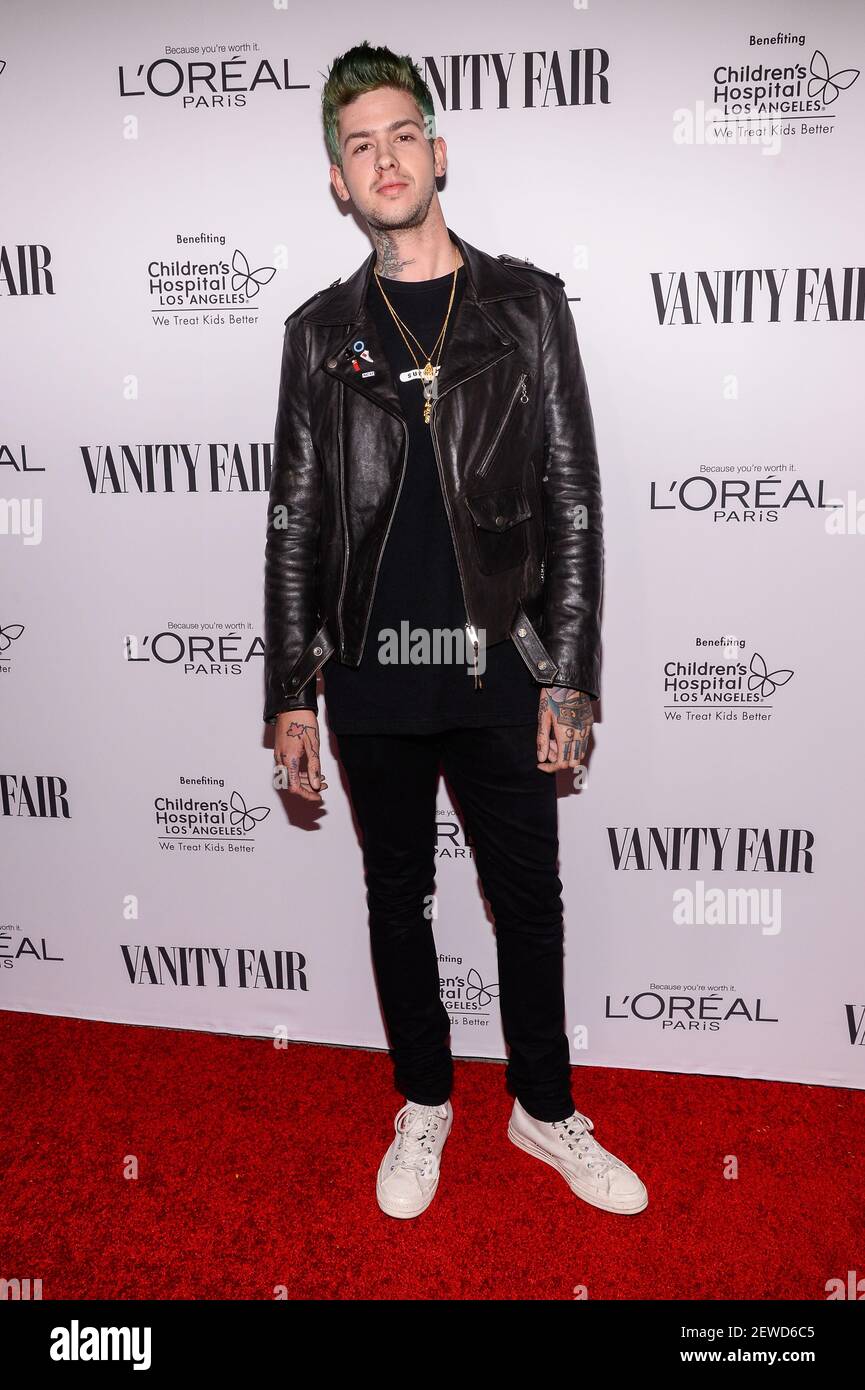 Travis Mills at Vanity Fair and L'Oreal Paris DJ Night hosted by Hailee ...