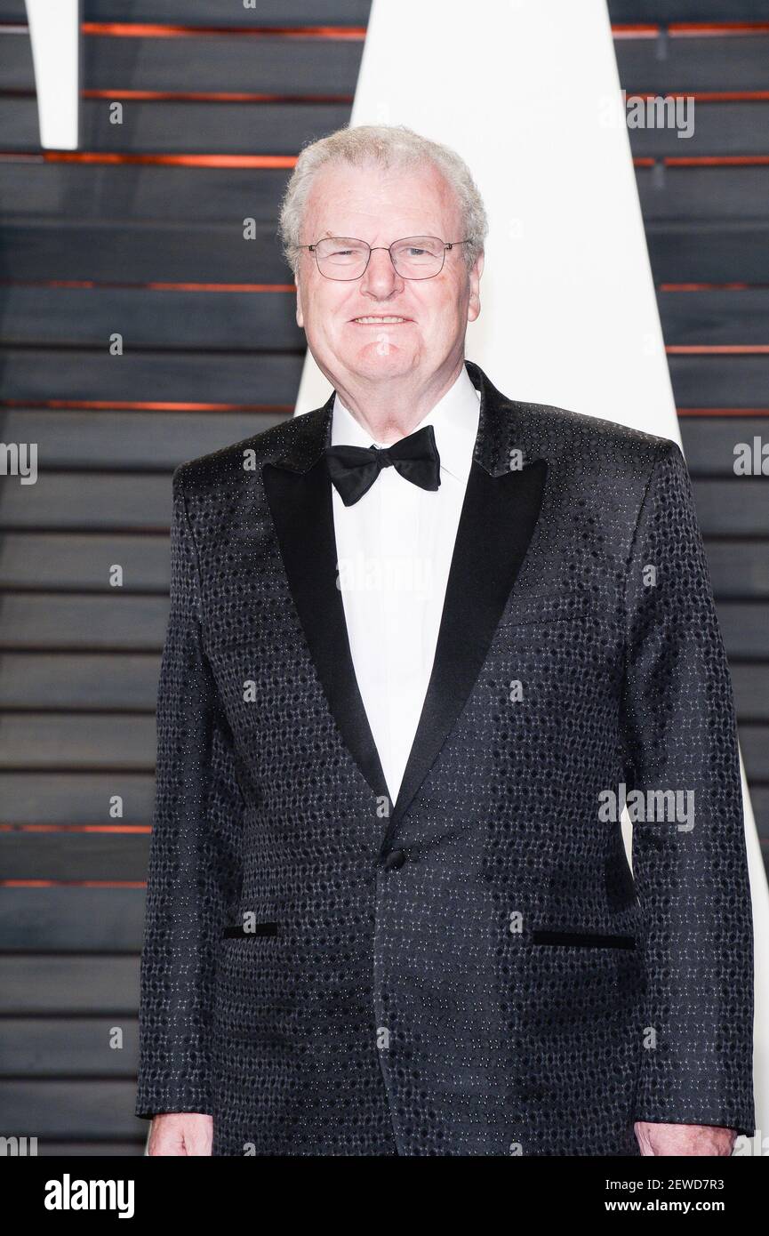 Howard Stringer arriving at the 2016 Vanity Fair Oscar Party hosted by ...