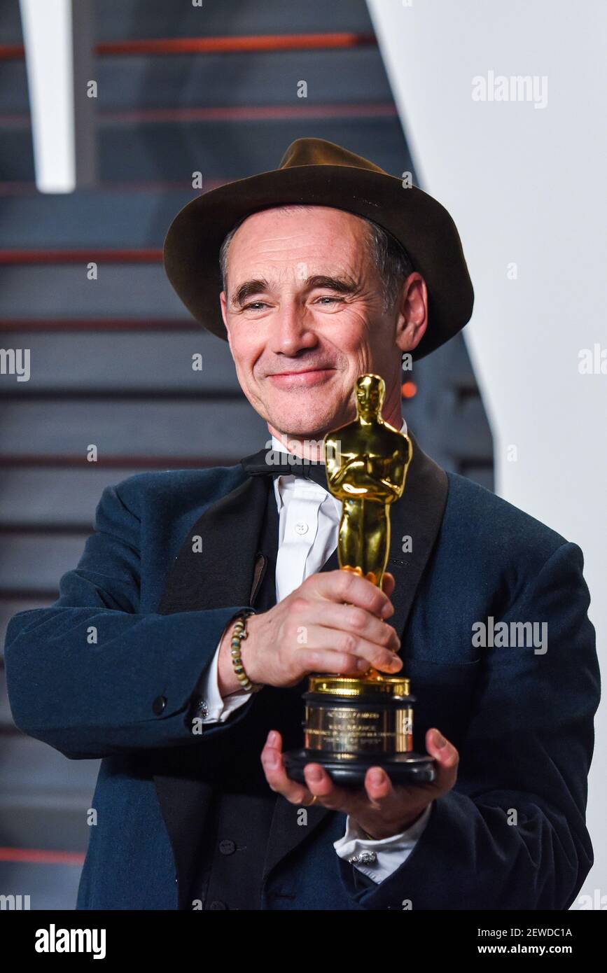 Mark Rylance arriving at the 2016 Vanity Fair Oscar Party hosted by ...