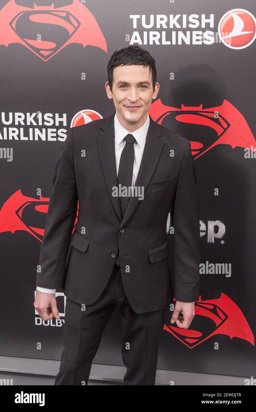Actor Robin Lord Taylor attends the 'Batman v. Superman: Dawn of ...