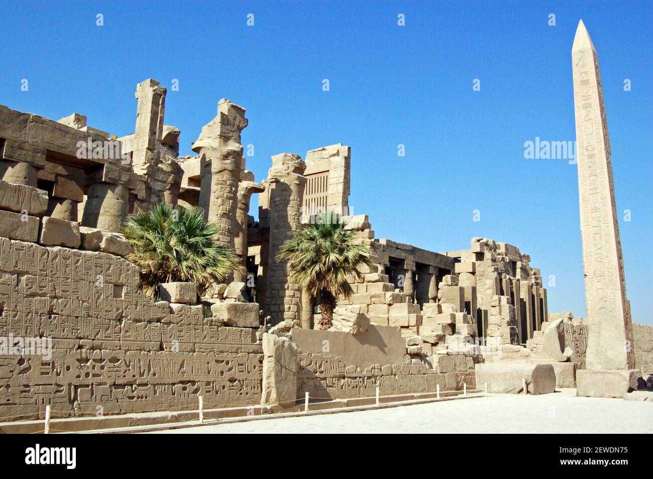 Ancient egyptian city of thebes hi-res stock photography and images - Alamy