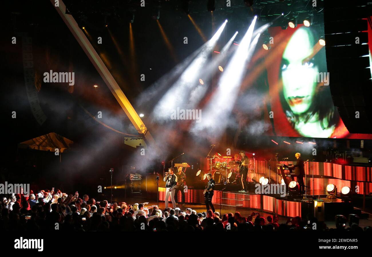 MIAMI, FLORIDA - APRIL 1: Simon Le Bon from Duran Duran performs at ...