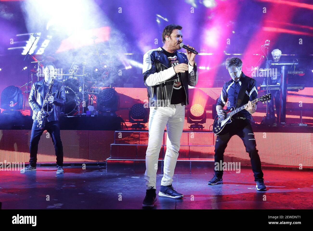 MIAMI, FLORIDA - APRIL 1: Simon Le Bon from Duran Duran performs at ...