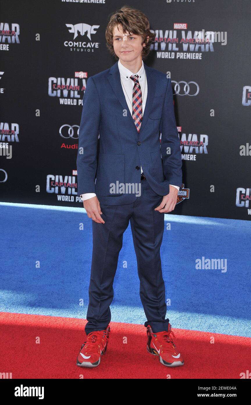 Ty Simpkins Arrives At Marvels Captain America Civil War Los