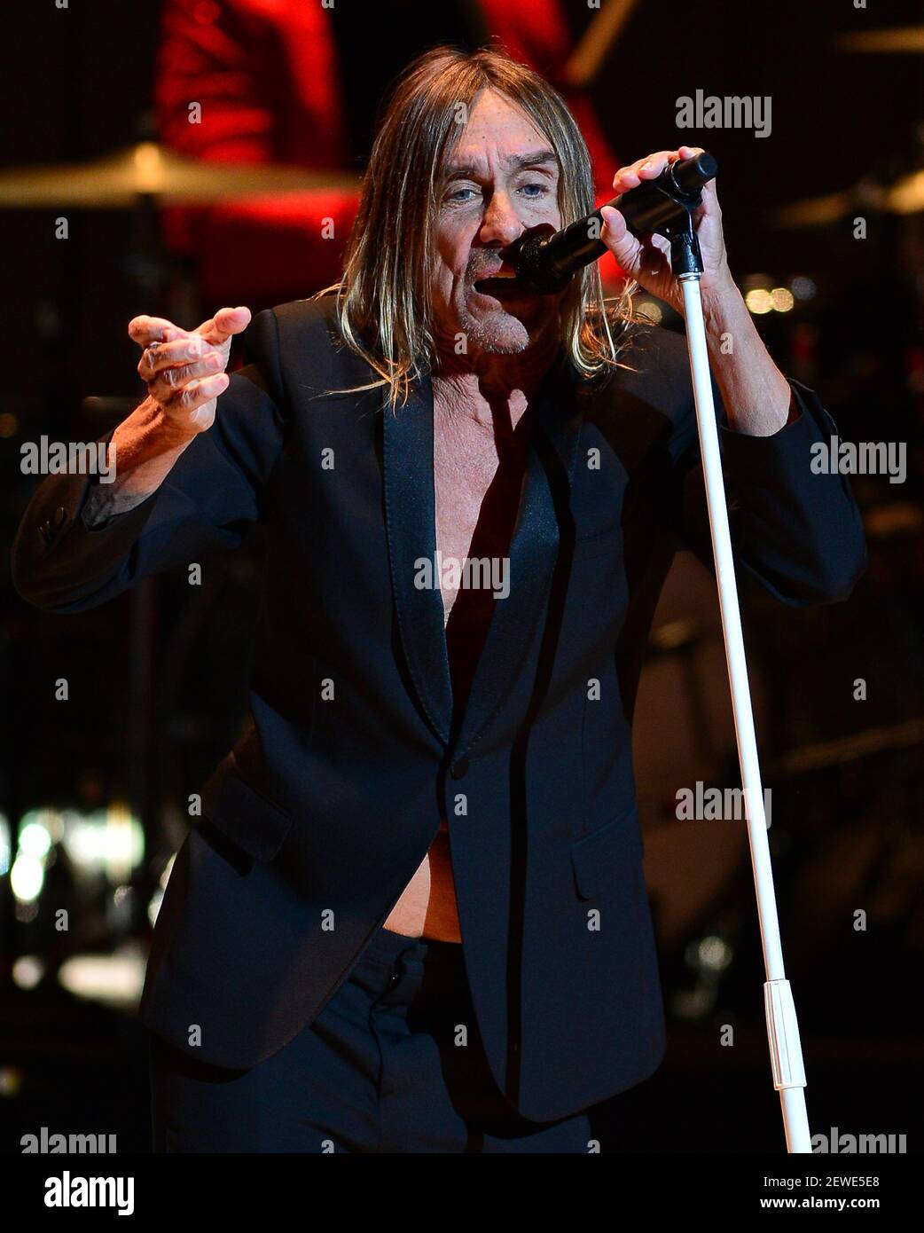 Iggy Pop with Queens Of The Stone Age frontman Josh Homme performs ...