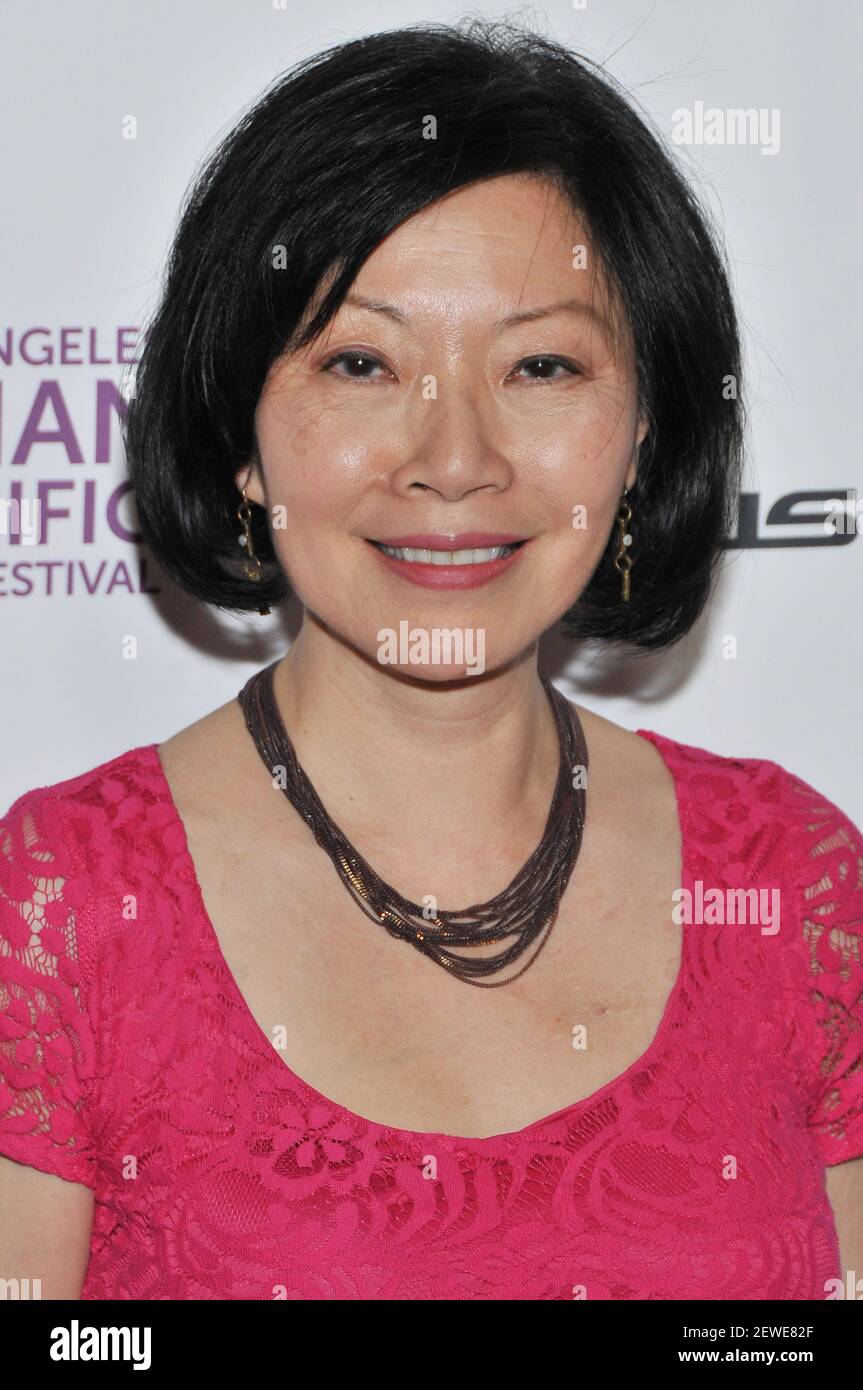 Actress Elizabeth Sung arrives at 2016 Los Angeles Asian Pacific Film ...