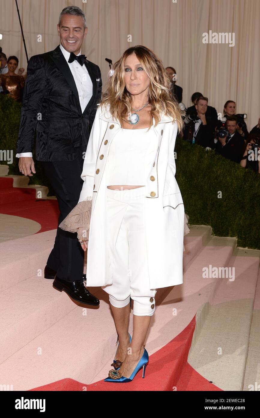Andy Cohen and Sarah Jessica Parker arriving at the 2016 Costume ...