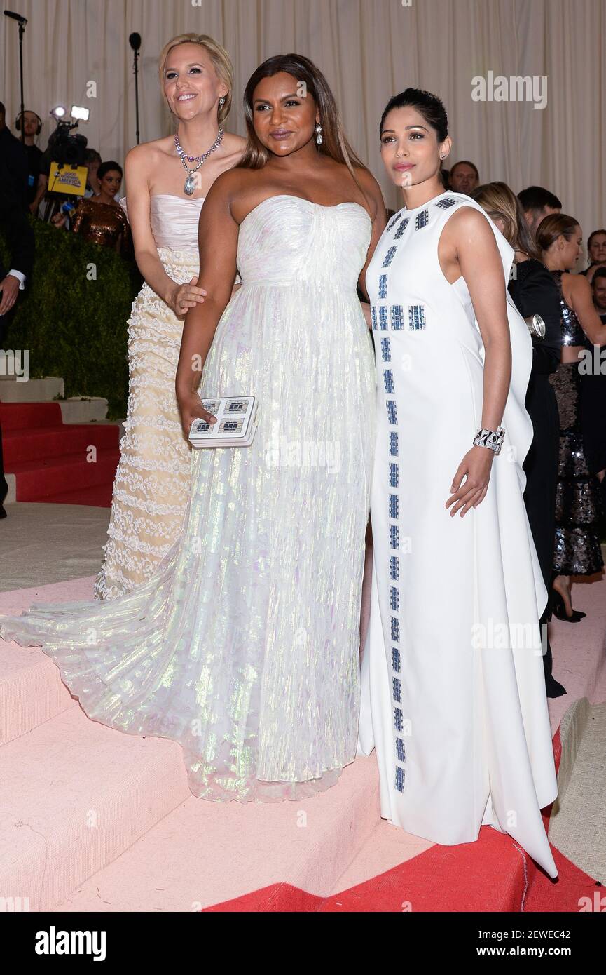 Tory Burch, Mindy Kaling and Freida Pinto arriving at the 2016 Costume ...