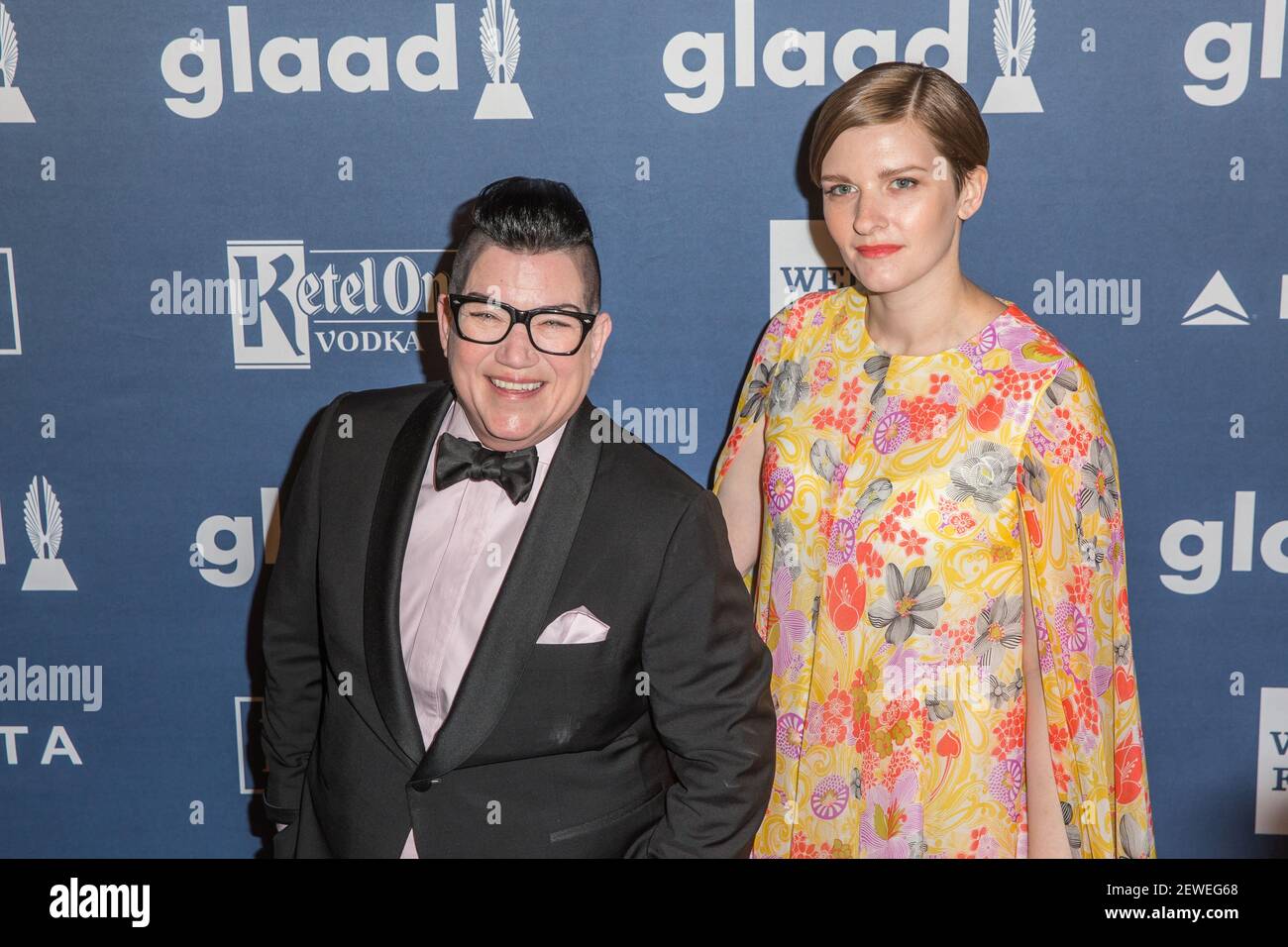 Actress Lea DeLaria (L) and Chelsea Fairless attend the 27th Annual ...