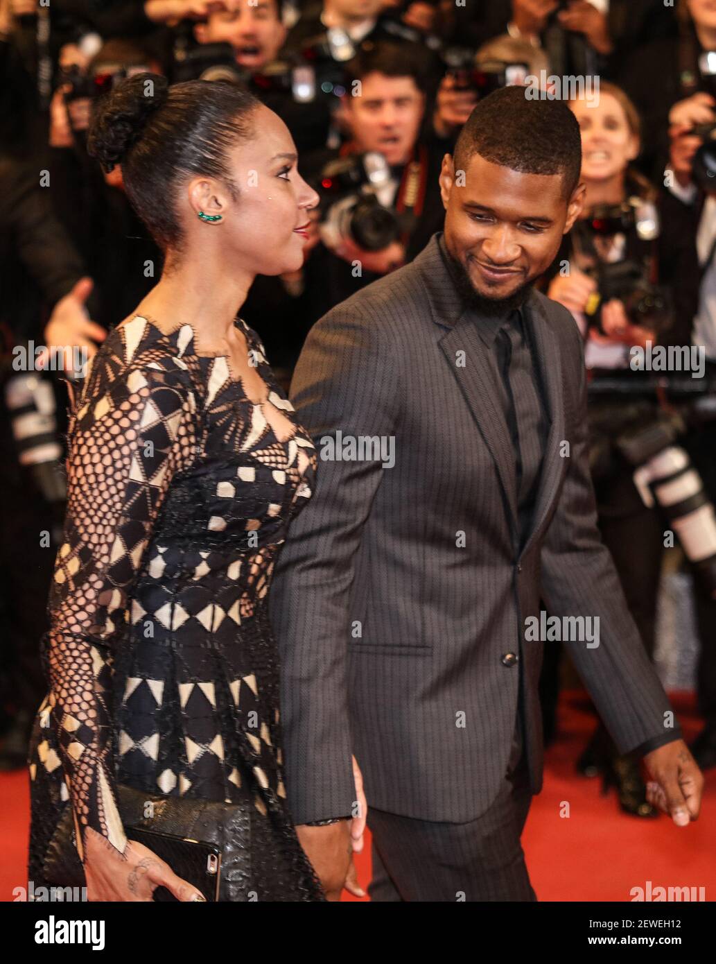 Usher Raymond IV arrives to the premiere of "Hands of Stone" during the ...